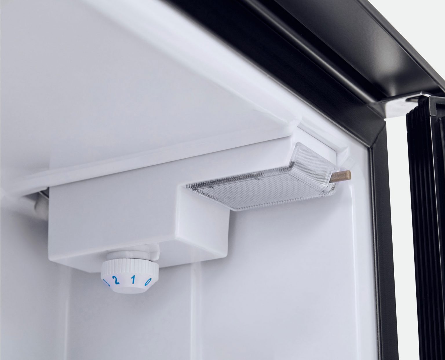 130L Caravan Fridge & Freezer (12/24V) - Bushman DC130-X